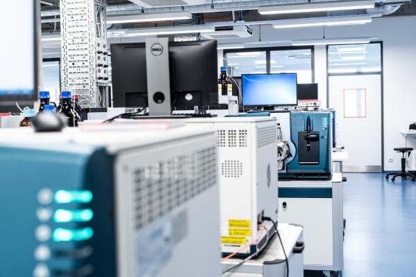 Bisphenol A (BPA) Analyse – Neue EU-Verordnung (EU) 2024/3190 | bilacon